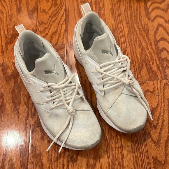 Puma | Shoes | White Puma Tennis Shoes | Poshmark